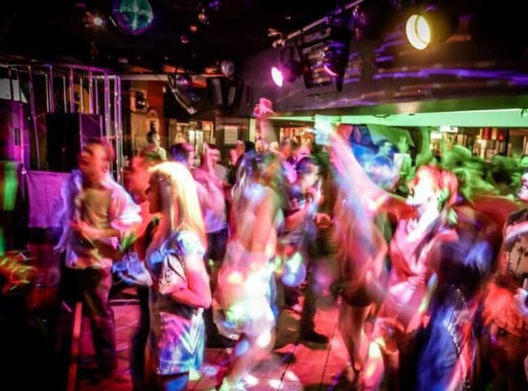 The 10 Best Nightlife Hotspots on Sunshine Coast